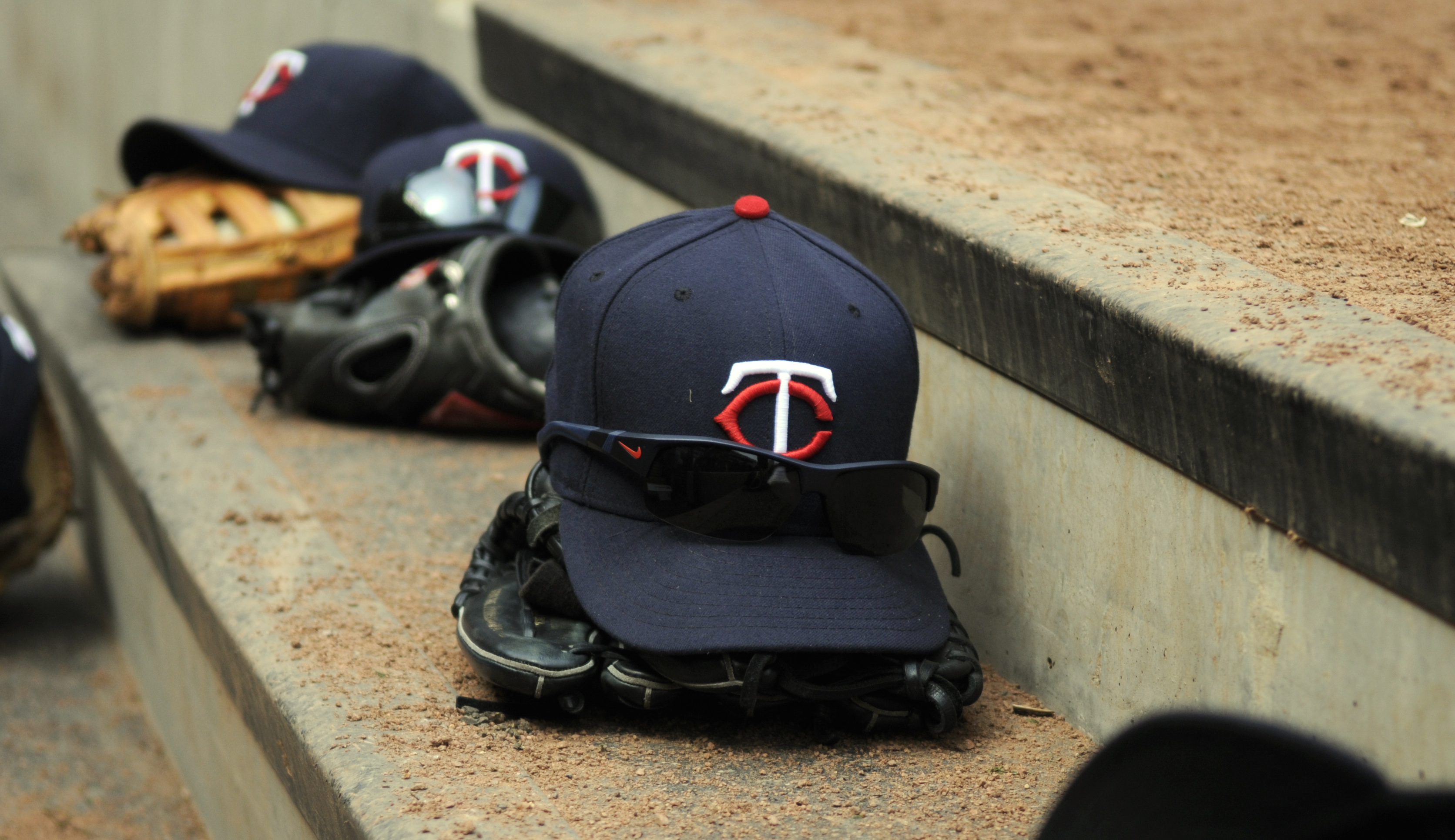 A former MLB pitcher who made his college's Hall of Fame died