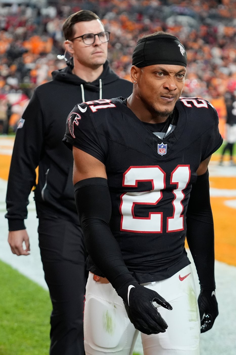 Falcons cornerback Mike Hughes is out but top wide receiver Drake ...