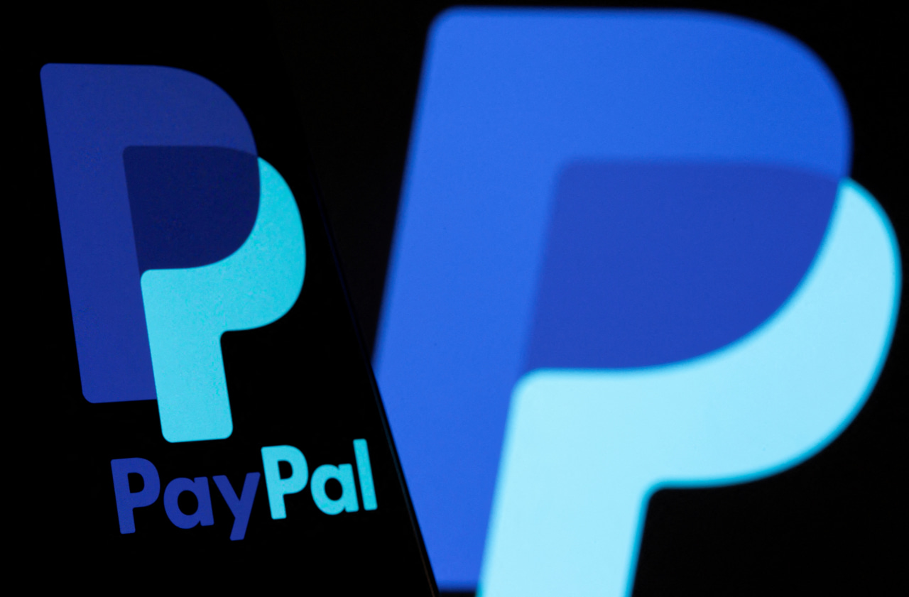 PayPal applies to establish bank