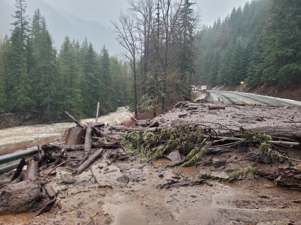 Levee breaches in Washington, prompting evacuations, as atmospheric ...