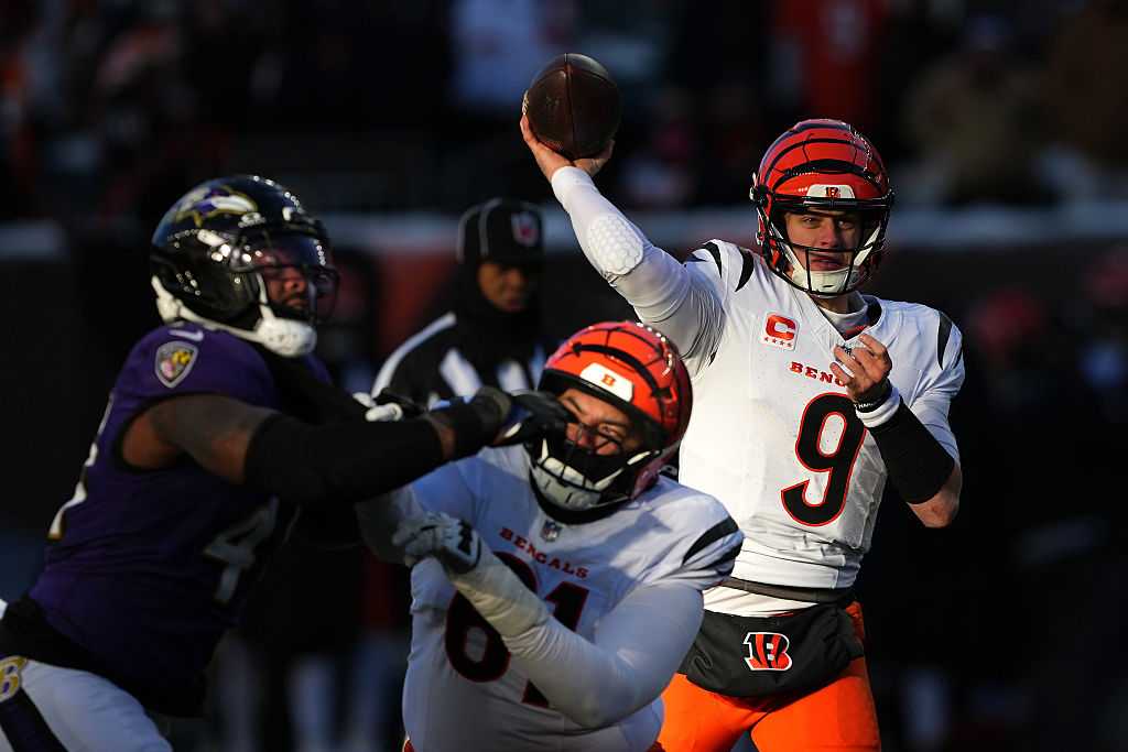 Taylor: Burrow expected to start rest of season, despite playoff ...