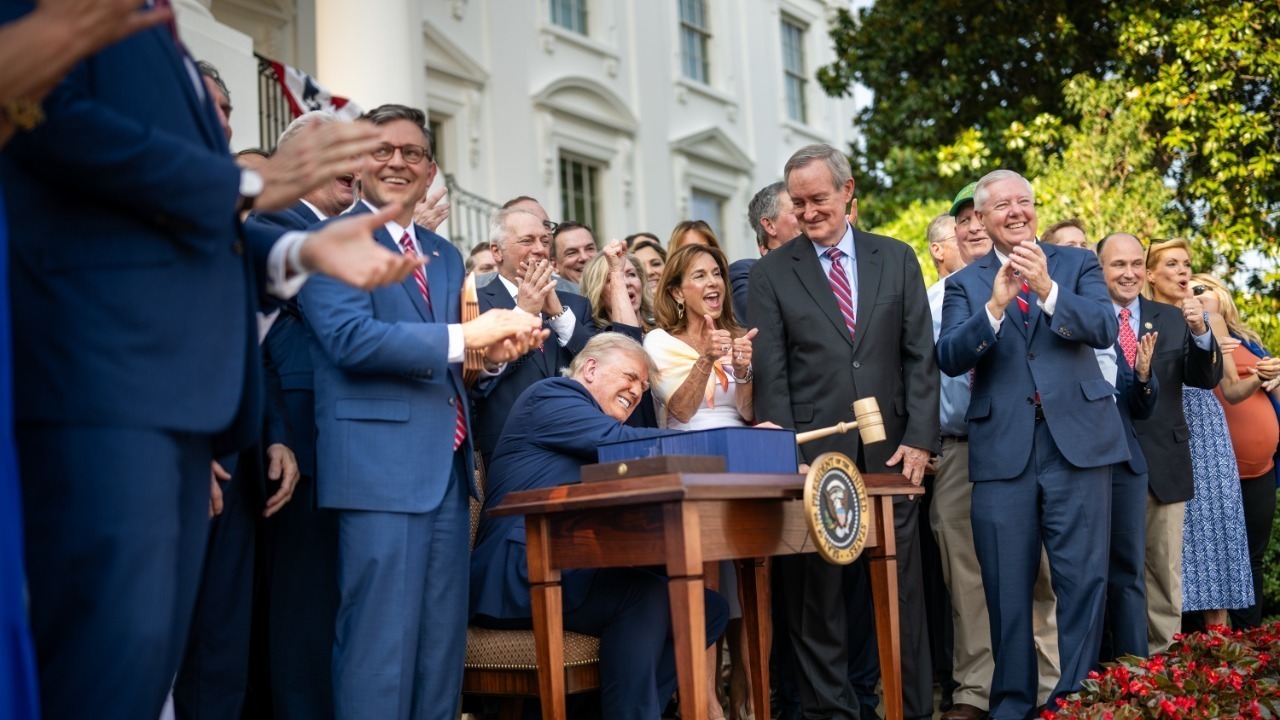 $1M US visa? Trump's gold card program is live