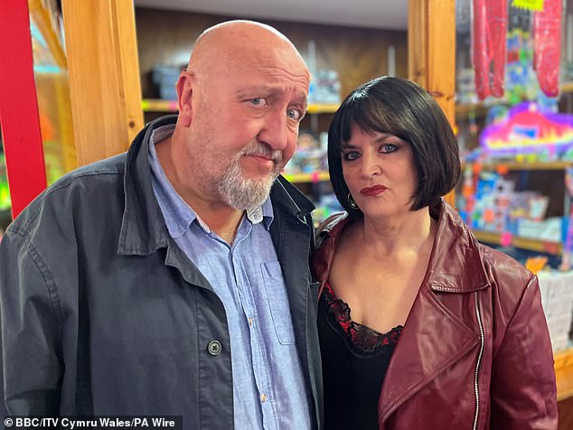 Ruth Jones resurrects legendary Gavin and Stacey character Nessa in ...