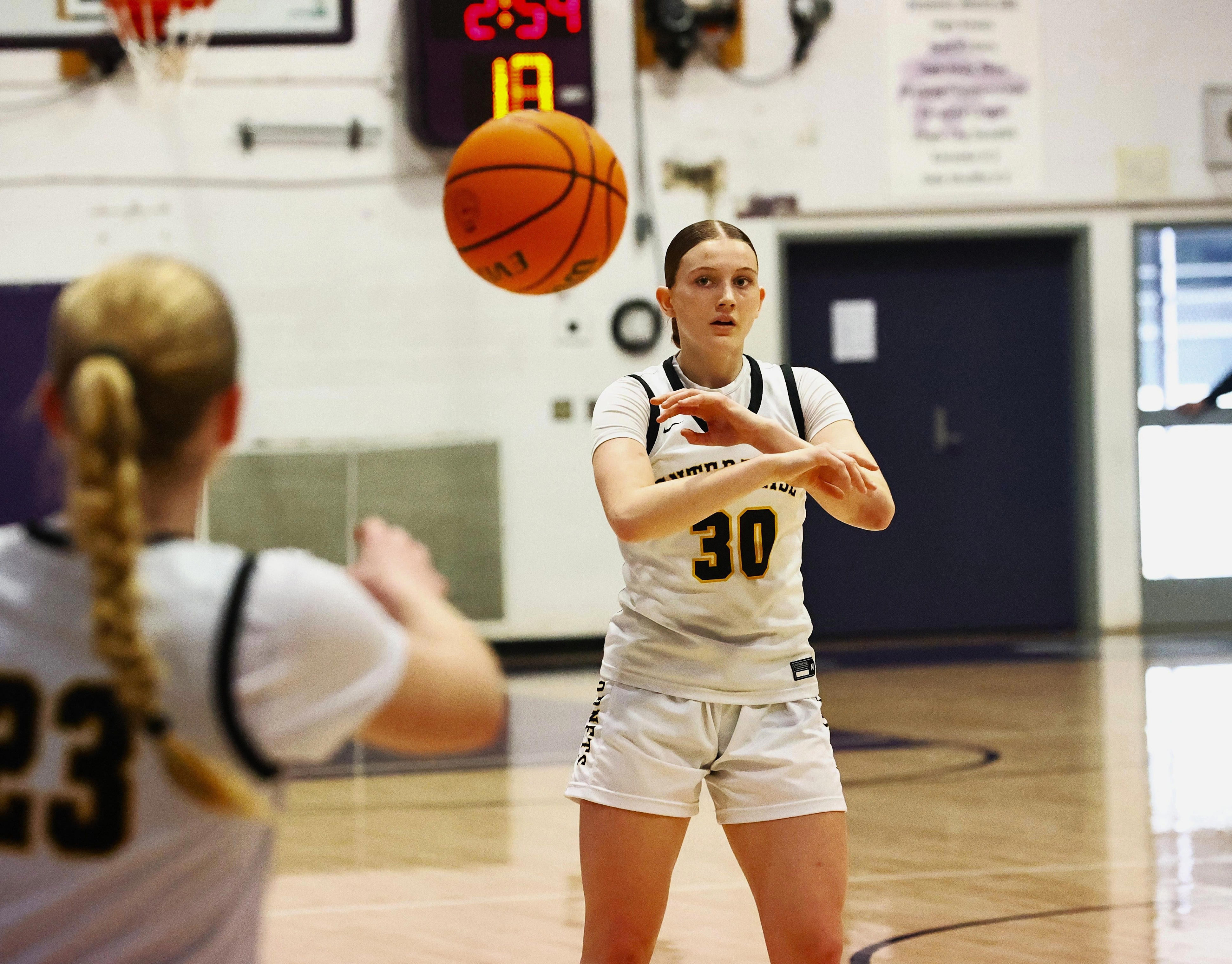 Top wrestling, basketball games in the Redding area for Dec. 29-Jan. 4