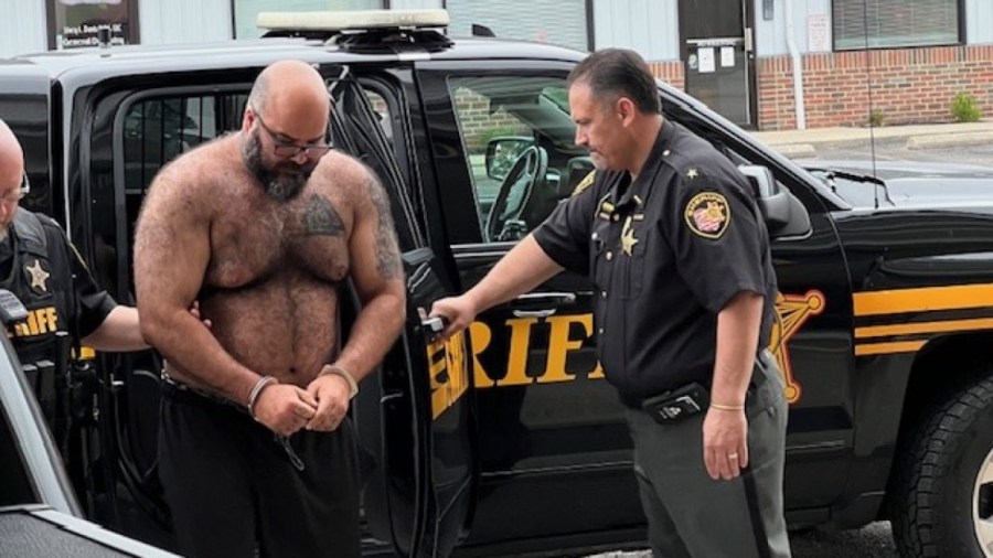 Former Ohio police officer sentenced for operating cocaine and steroid ring