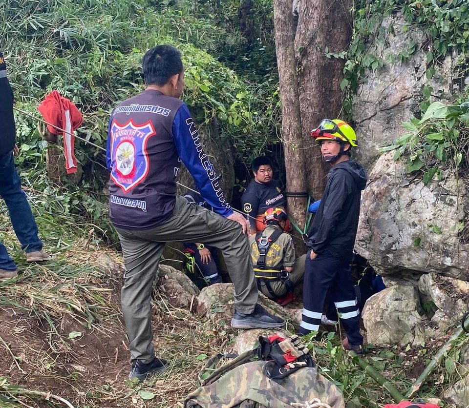 Buddhist monk survives four days trapped in Thai cave