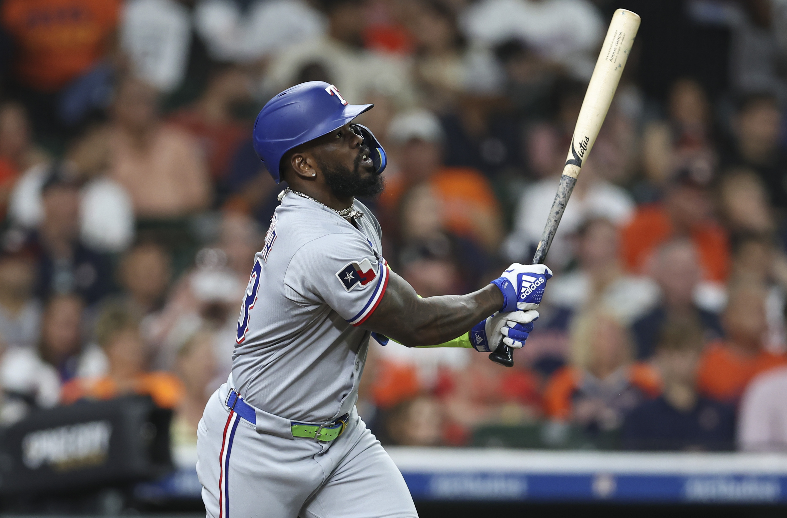 Phillies add more pop to lineup by signing Adolis Garcia