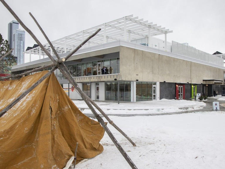 Keith Gerein: Edmonton's effort against homelessness has a vital new venue, but why was it so ...