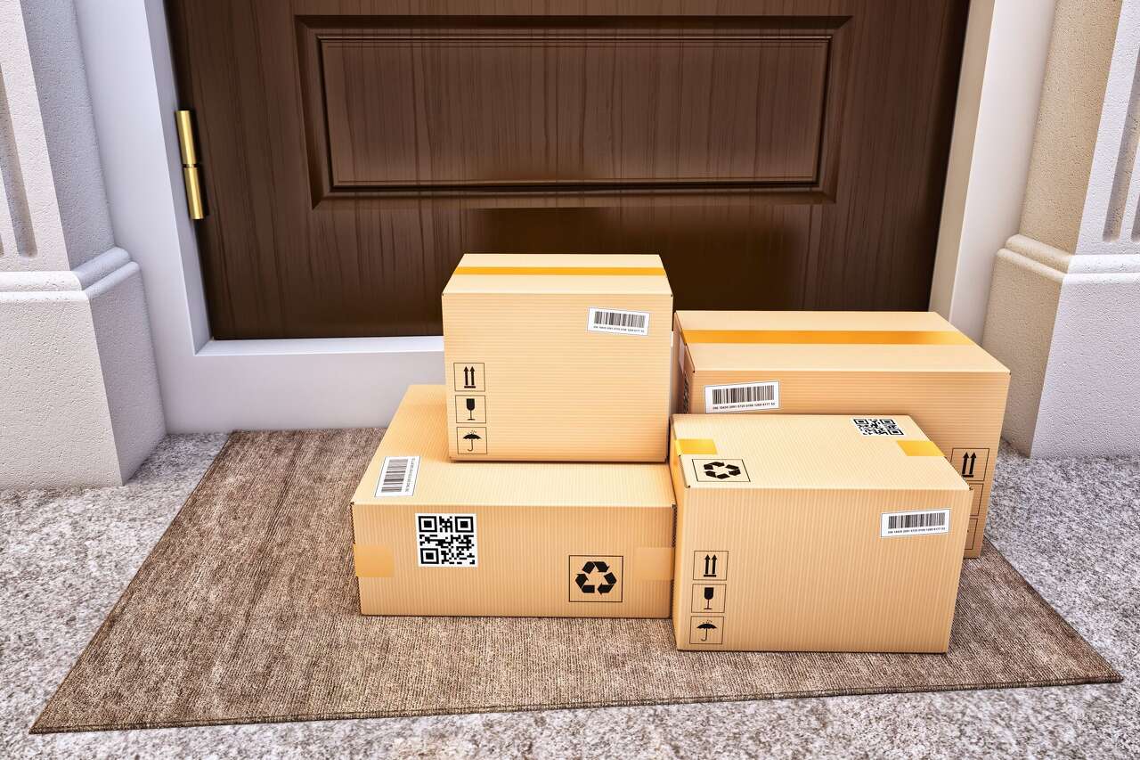AI porch pirate clips stir confusion as real holiday theft threats remain