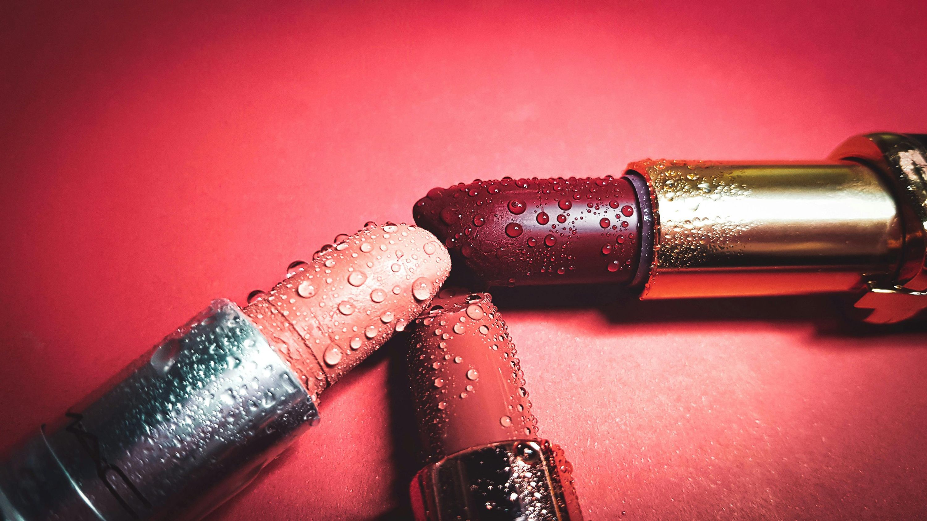 Labiales con brillos que son perfectos para la temporada navideña
