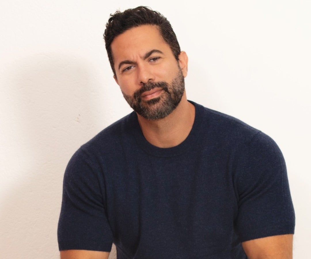 El actor Víctor Turpin regresa a Colombia tras cuatro años en las ...