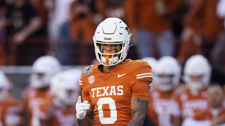 Texas Longhorns WR DeAndre Moore Jr. makes surprising decision on future