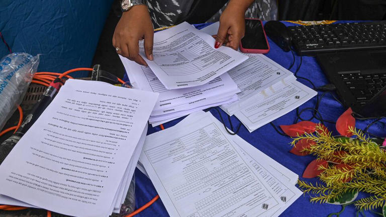 SIR in West Bengal: Has EC released draft electoral rolls 2025? Here's ...