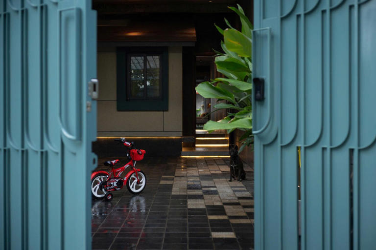 Thiết kế nhà phố 400m2 có hồ bơi