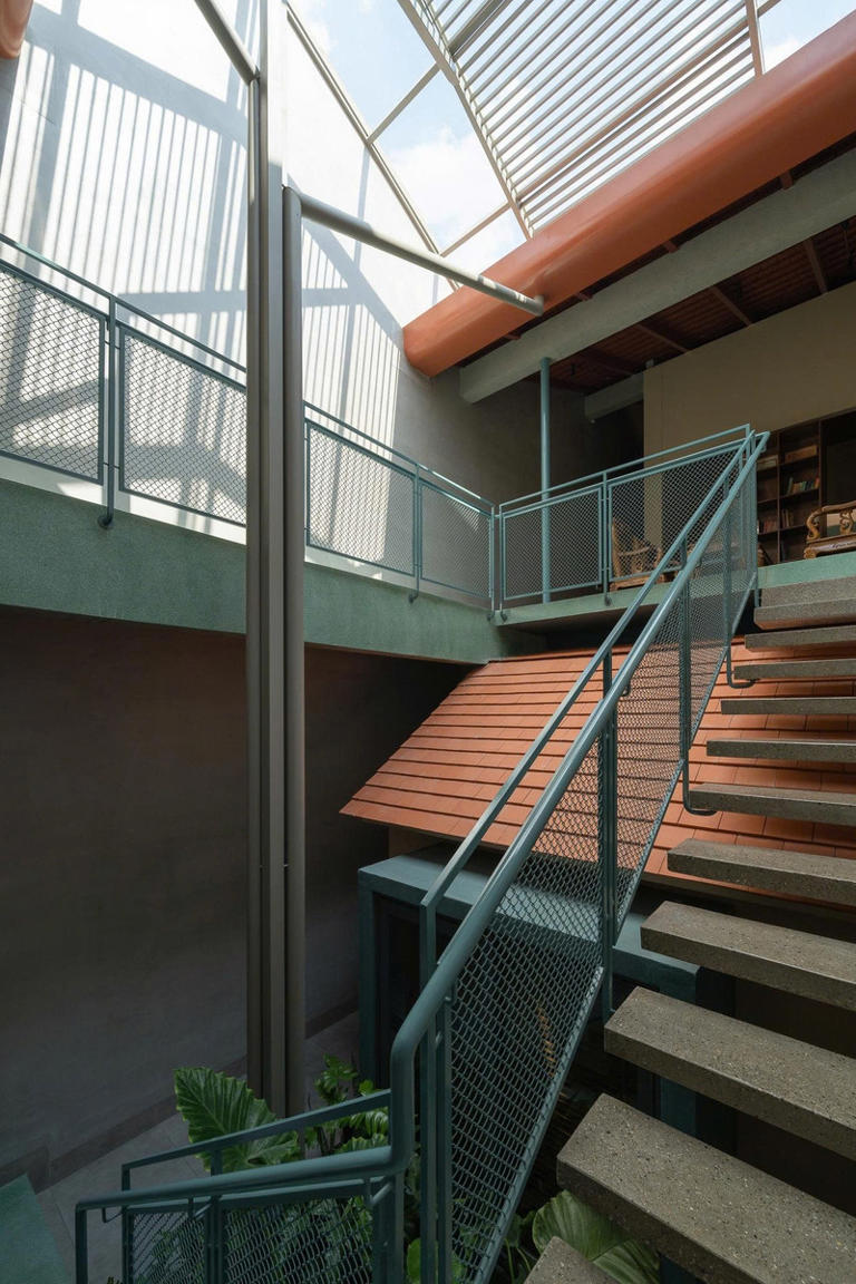 Thiết kế nhà phố 400m2 có hồ bơi