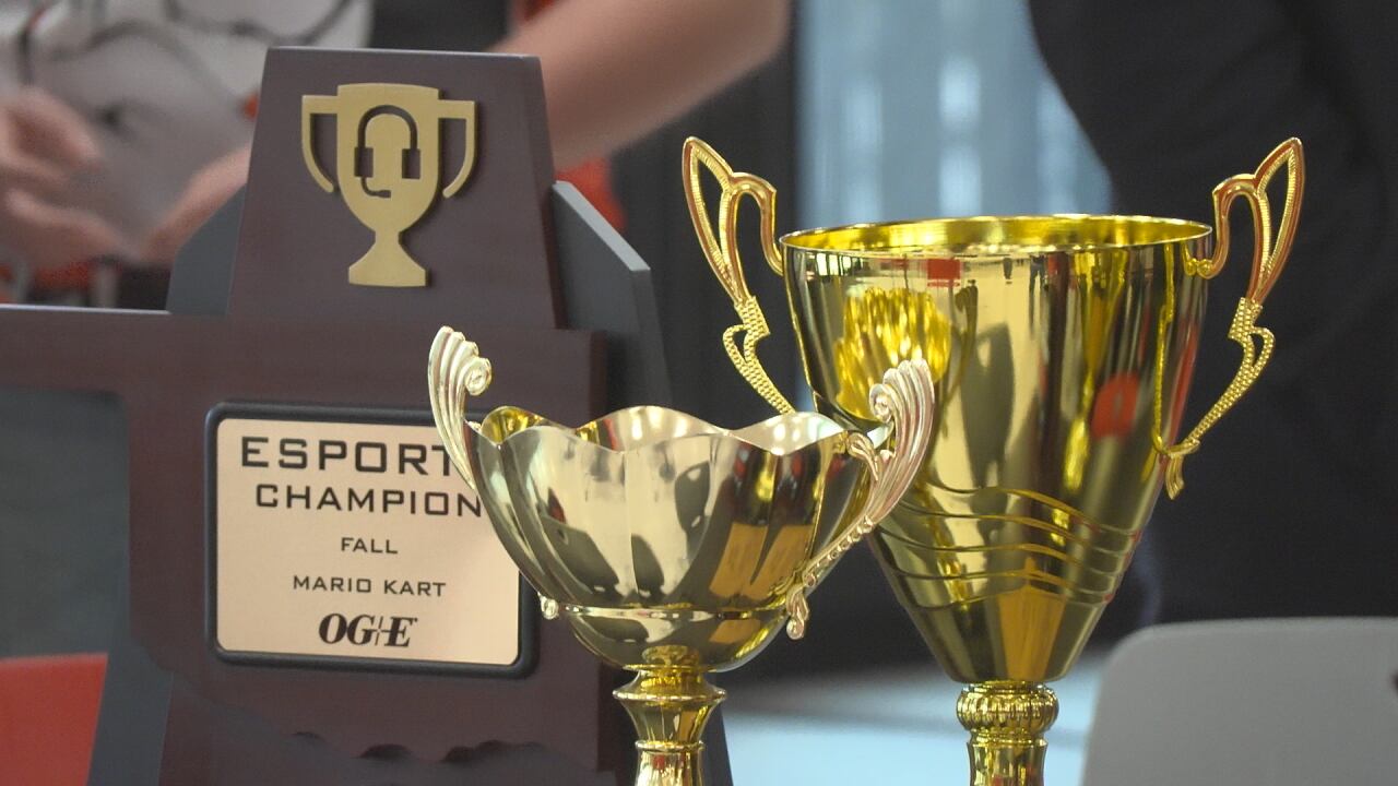 Cache High School recognizes growing esports program