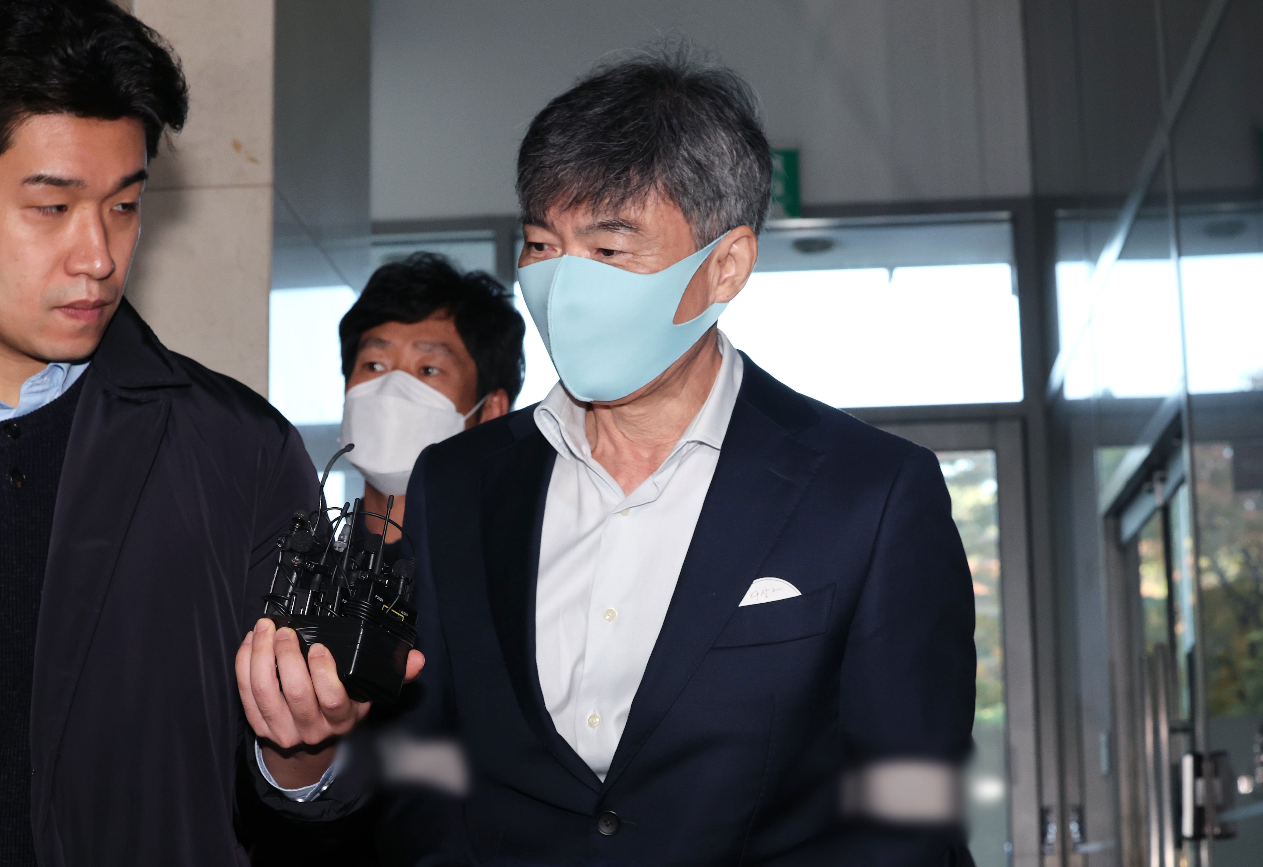 Prosecutors demand four-year sentence for Lee Jong-ho