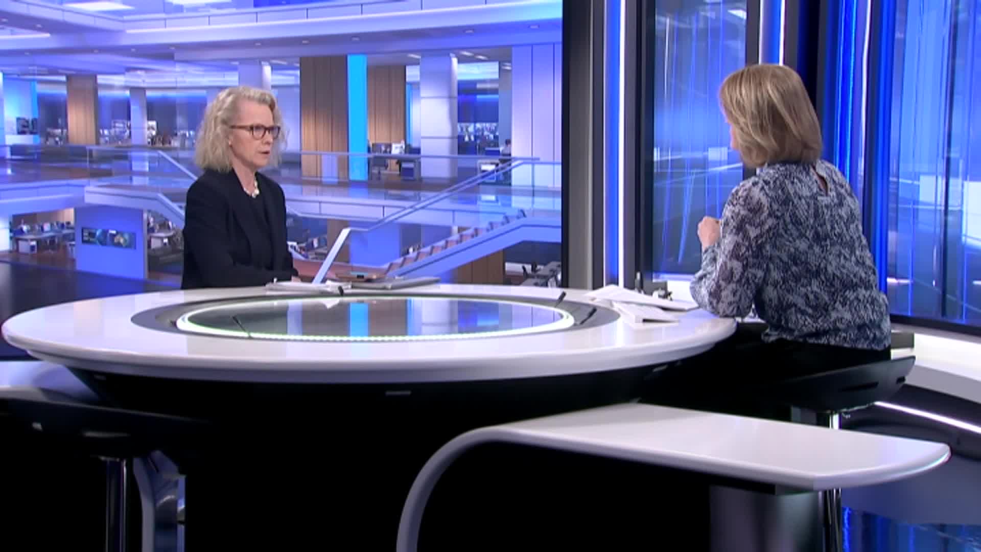 ABC’s global affairs editor Laura Tingle speaking on the global ...