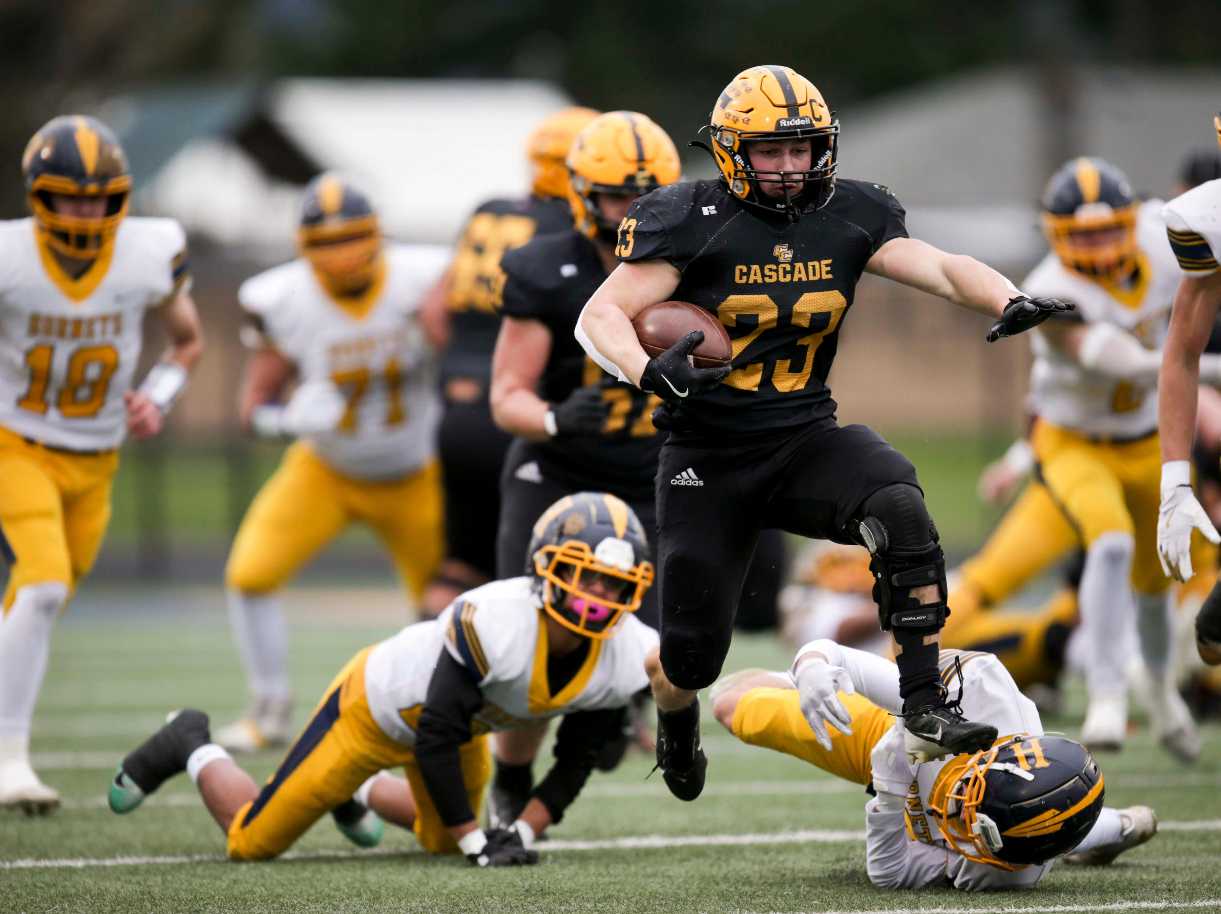 Cascade athlete voted Statesman Journal football player of the year