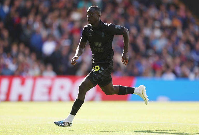 Habib Diarra sends message ahead of AFCON departure as Chris Rigg ...