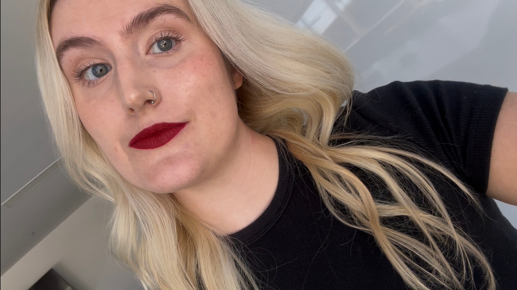 Taylor Swift's favorite red lipstick still sells out every holiday ...