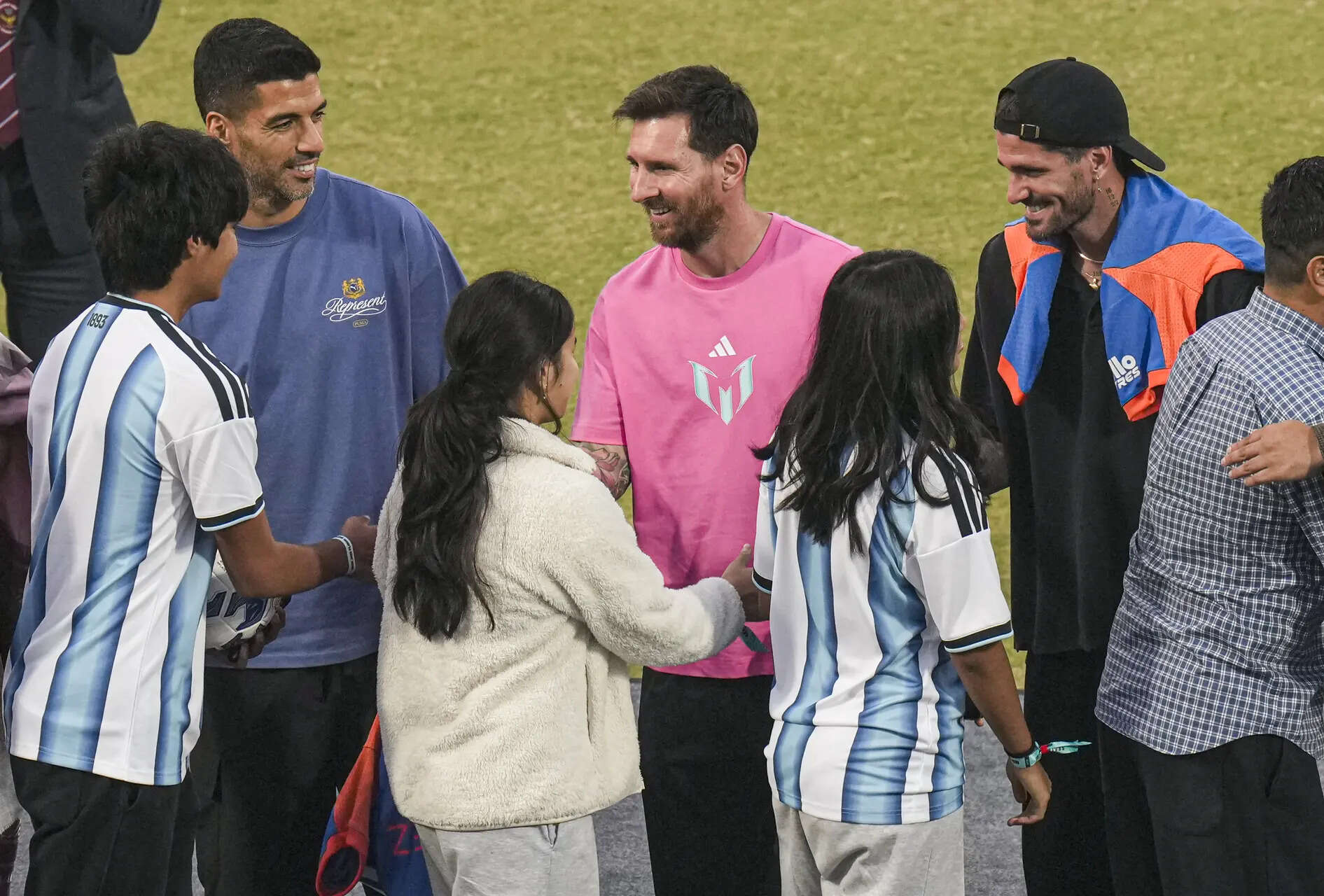 Lionel Messi's GOAT tour ends: Argentina star leaves India after ...