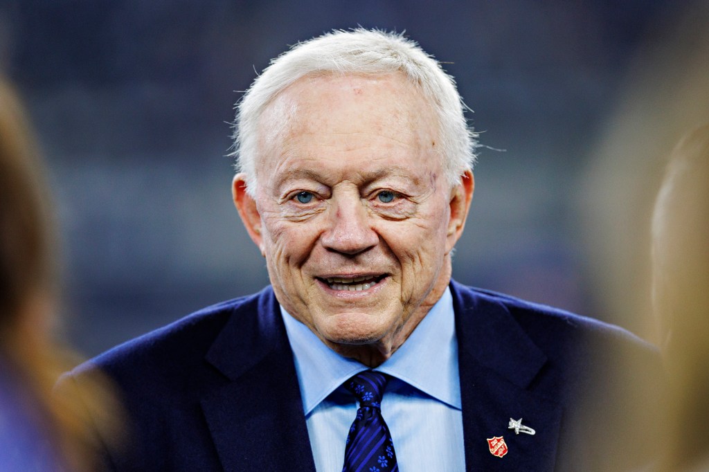 Jerry Jones reveals why he did trade that allowed Eagles to draft Makai ...