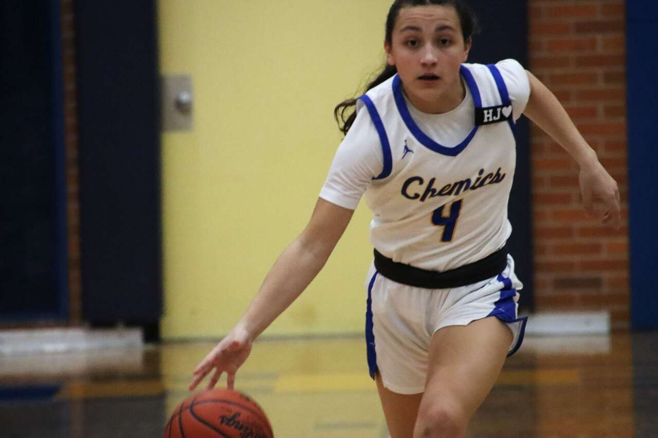 Prep roundup: Midland girls beat Hartland