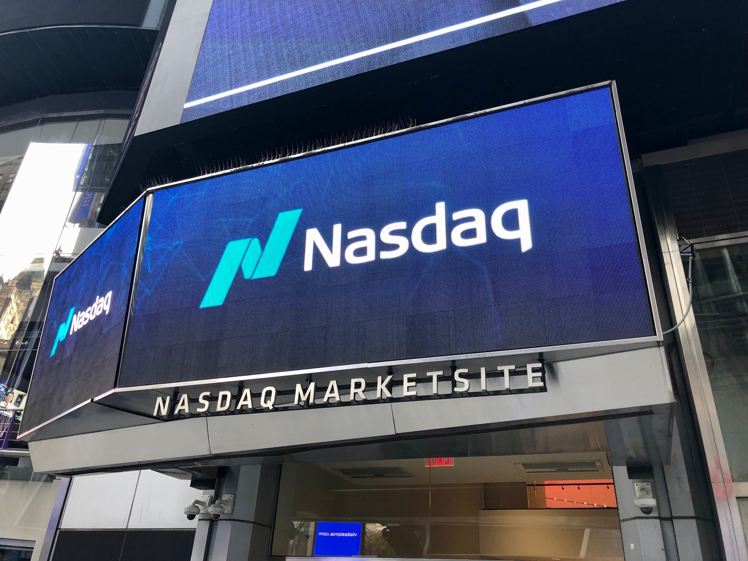 Smith-Midland drops on Nasdaq non-compliance notice