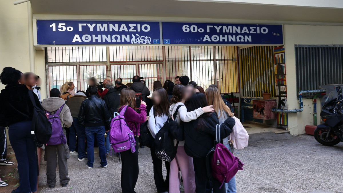 Κατάληψη στο σχολείο που μαχαιρώθηκαν μαθήτριες στην Κυψέλη: «Φοβόμουν ...