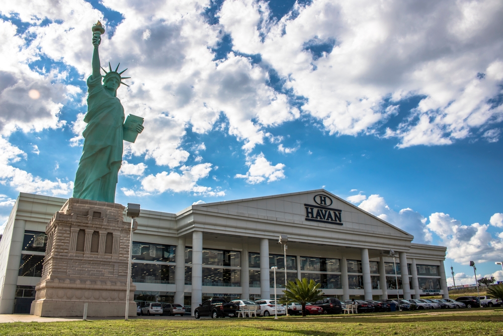 24-meter Statue of Liberty replica falls during windstorm in southern ...