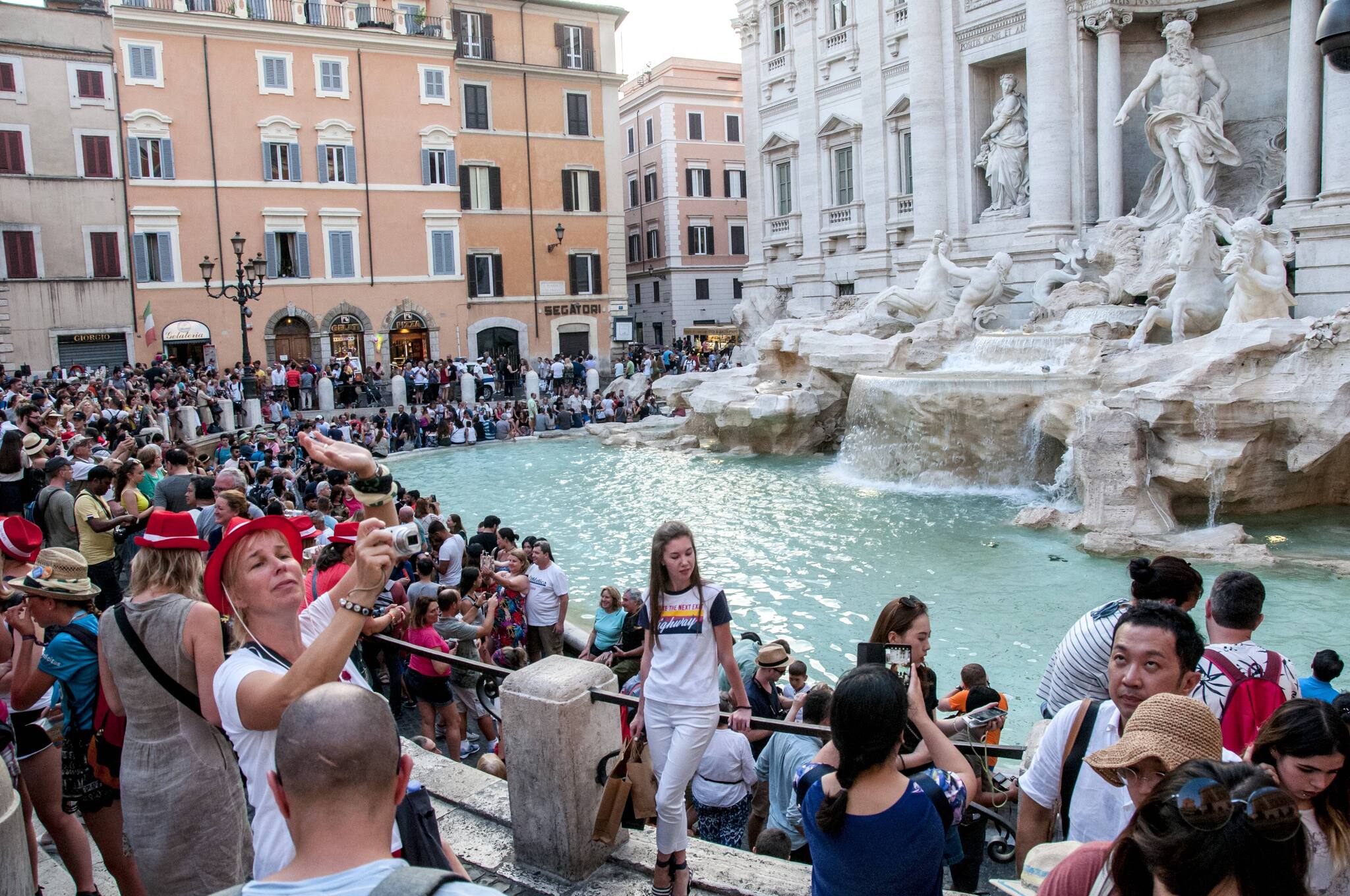 Trevi-Brunnen in Rom kostet jetzt Eintritt – alle Infos für den Besuch
