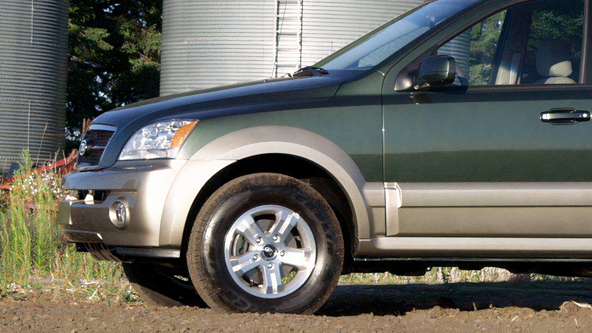 The first-generation Kia Sorento is surprisingly capable off-road