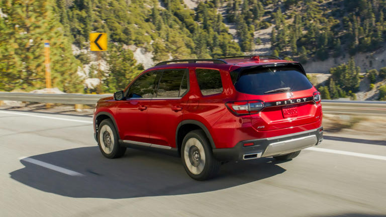 The 2026 Honda Pilot Fixes Almost Everything That Needing Fixing