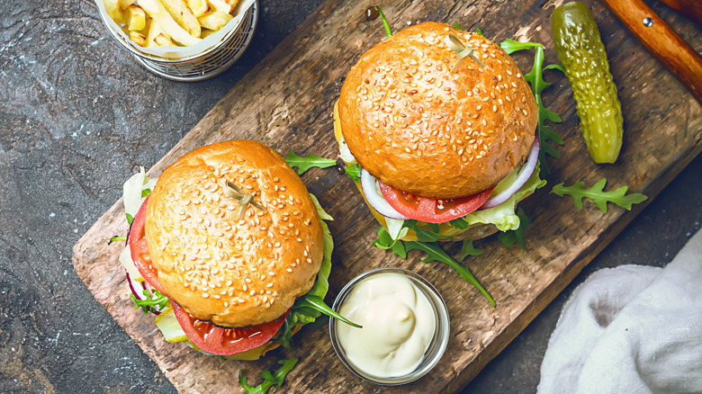 This vintage burger from the '50s doesn't actually contain beef