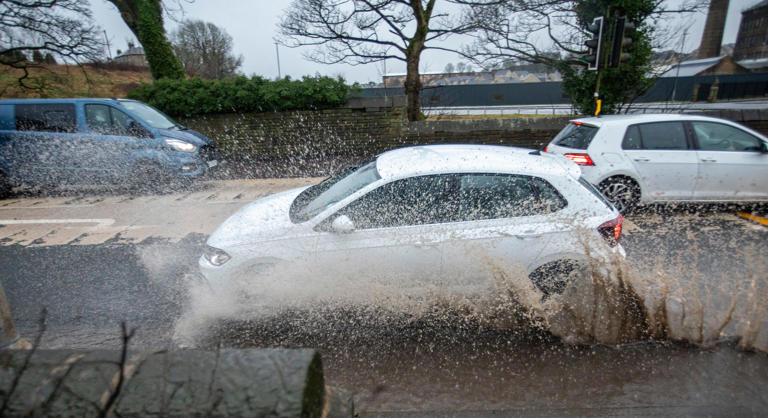 Met Office maps show weather warnings for rain this week