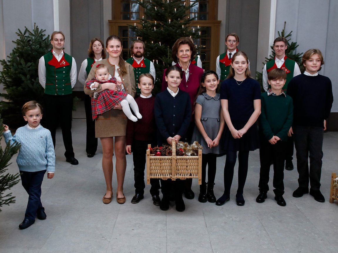 Königin Silvia präsentiert sich mit den Enkeln - sogar Ines ist dabei