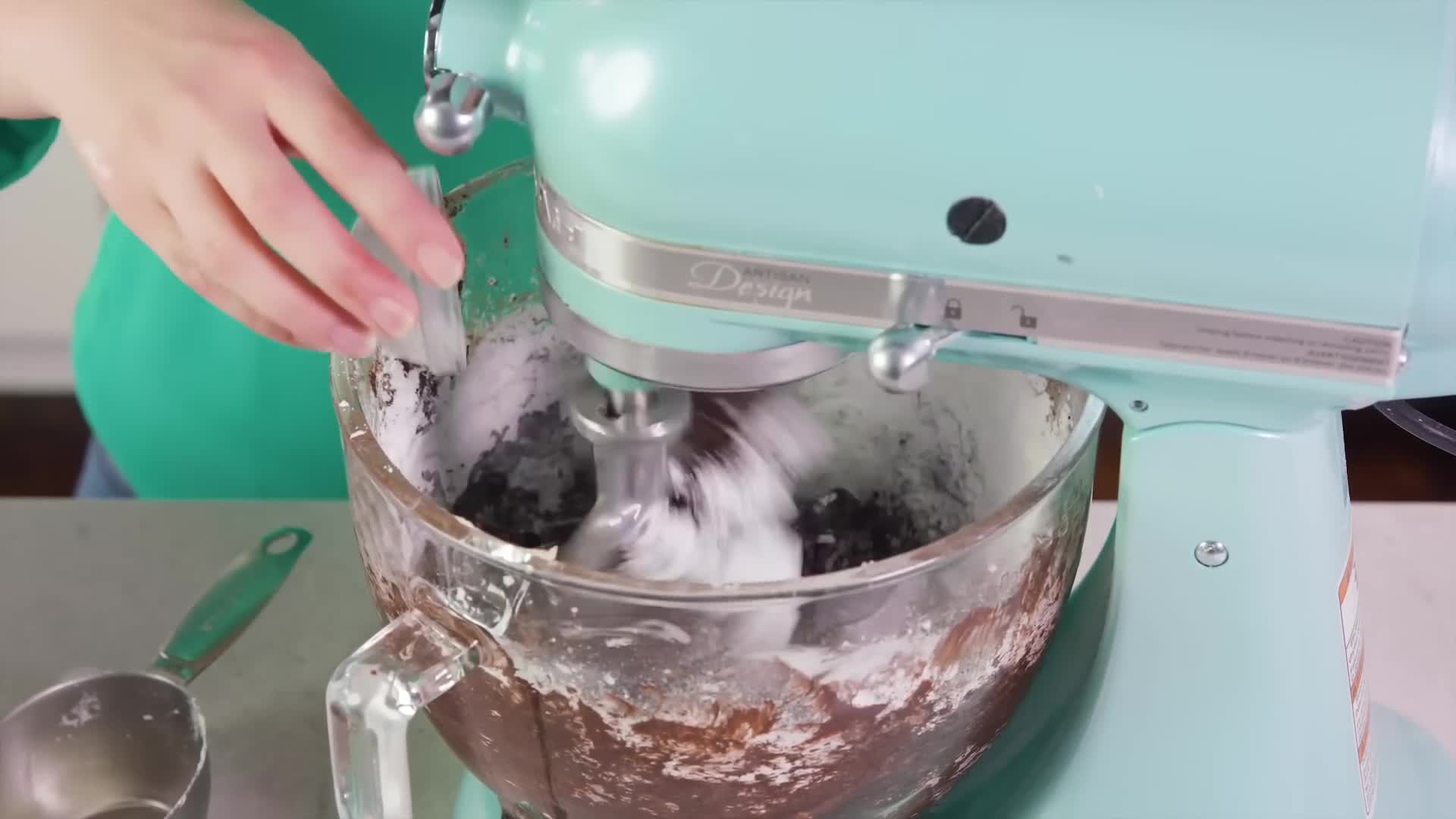 How to make the most amazing chocolate cake II