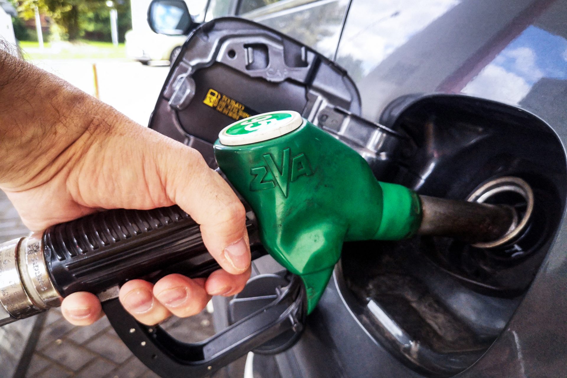 A Rússia está sendo obrigada a importar gasolina