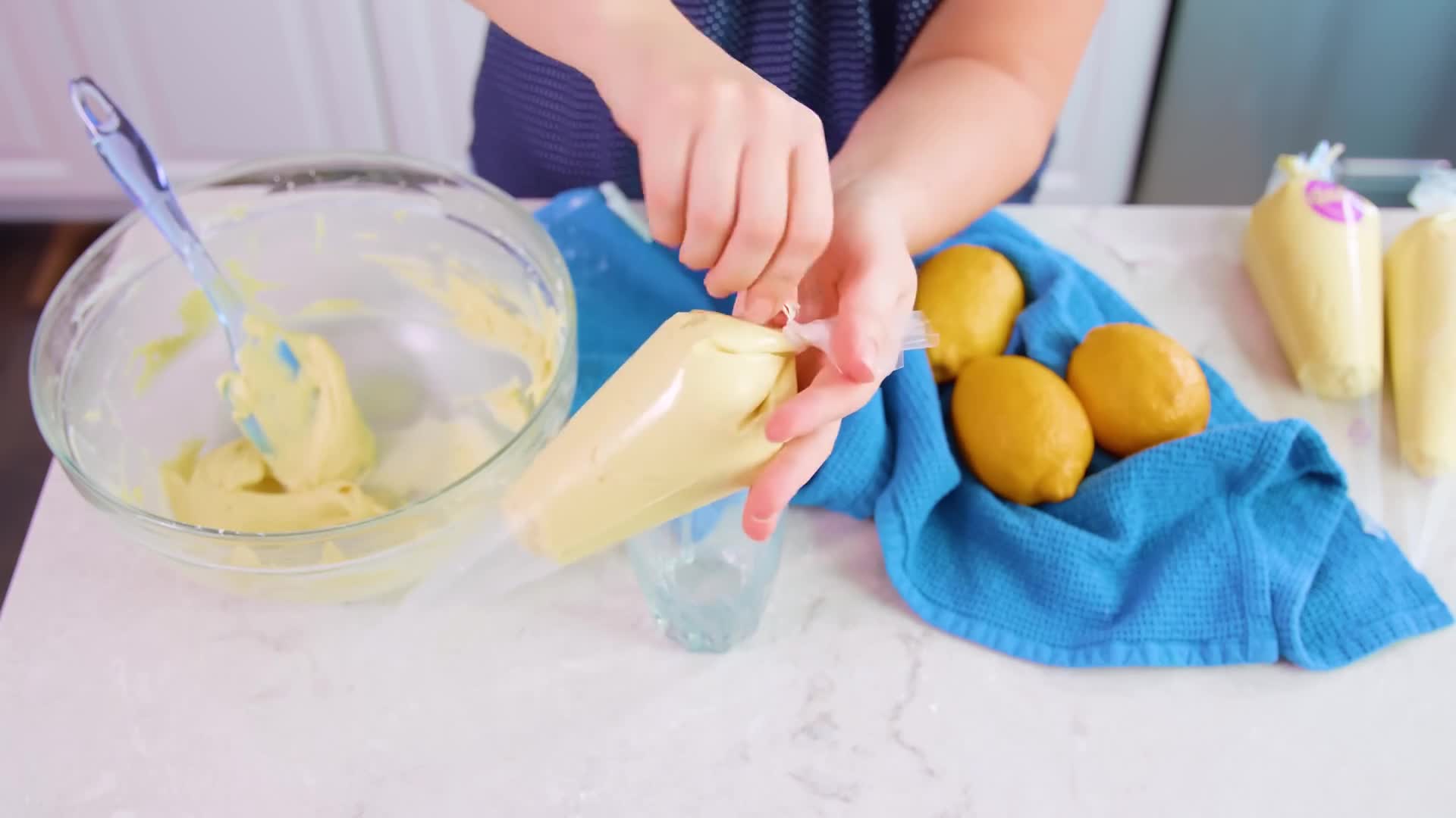 How to make luscious lemon cake