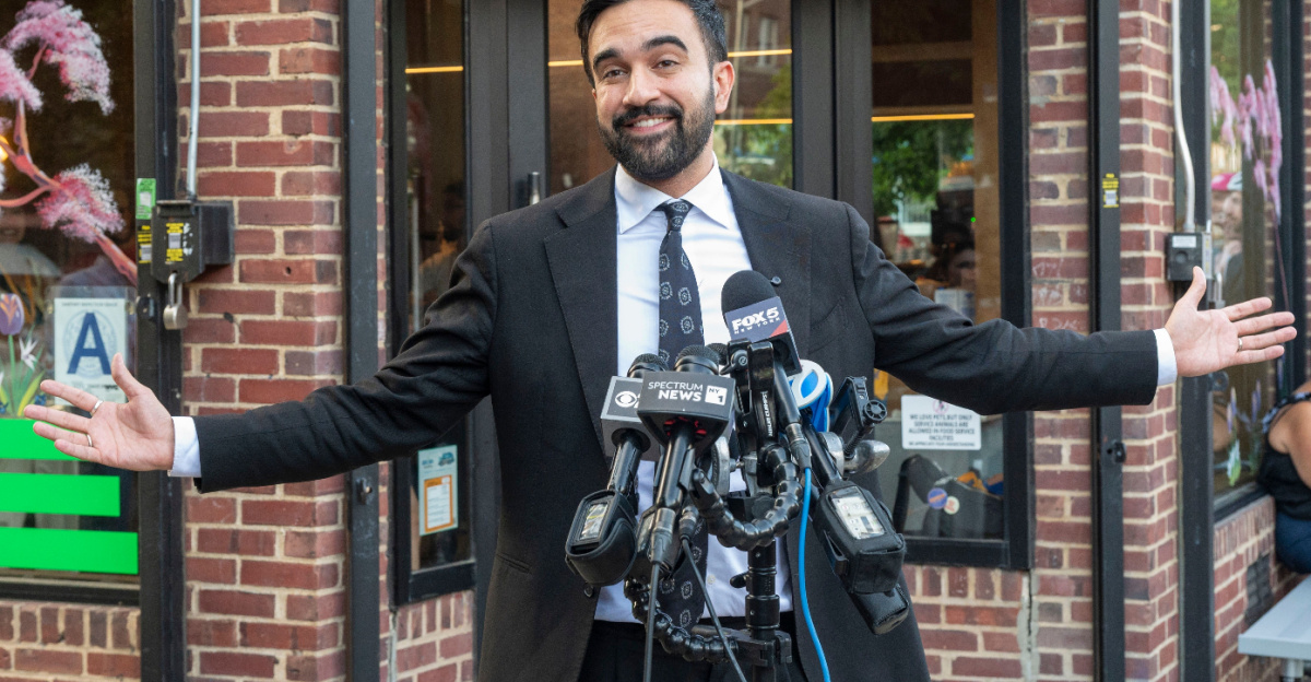 Conservatives compare Mamdani wave to Musk 'Nazi salute'