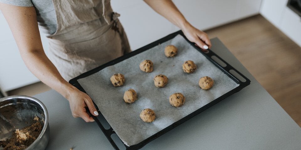 Vorsicht beim Keksebacken: Ist weißes Backpapier wirklich ungesünder ...
