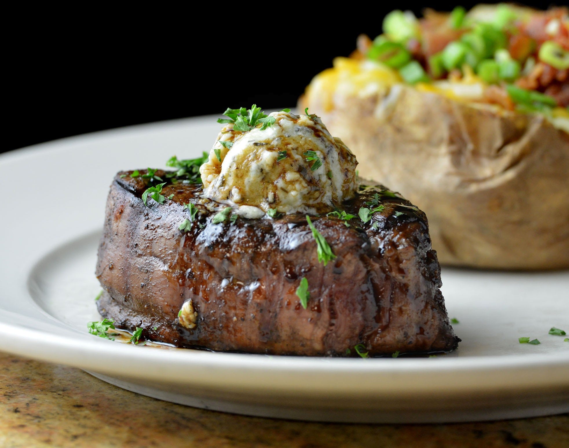 Here are 25 places to make New Year's Eve dinner reservations in Louisville
