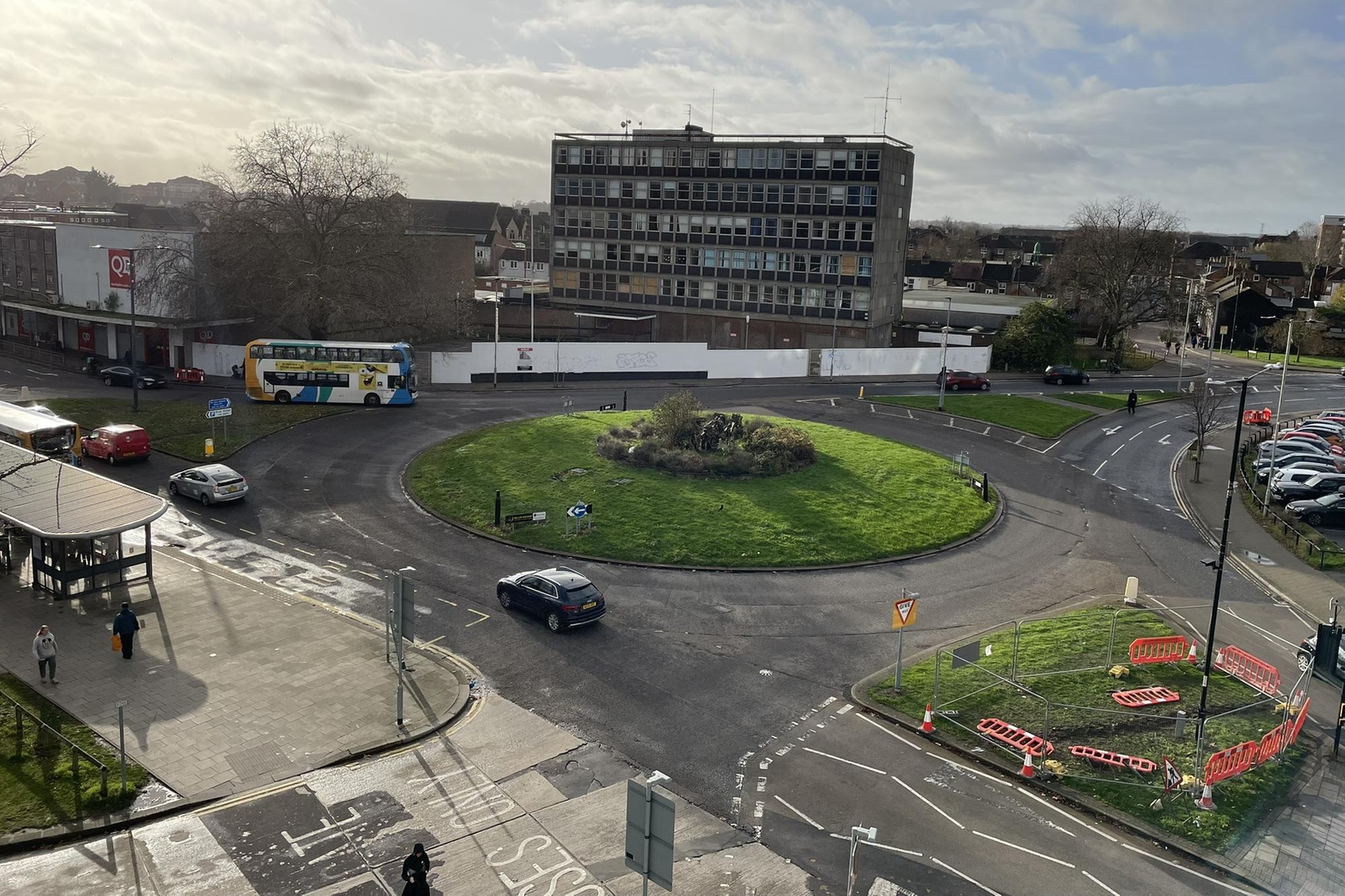 Work to configure Bedford's Greyfriars junction to start - and you can ...
