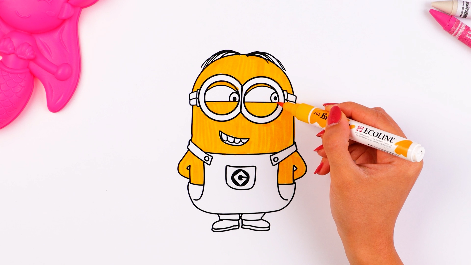 Coloring in a fun minion drawing