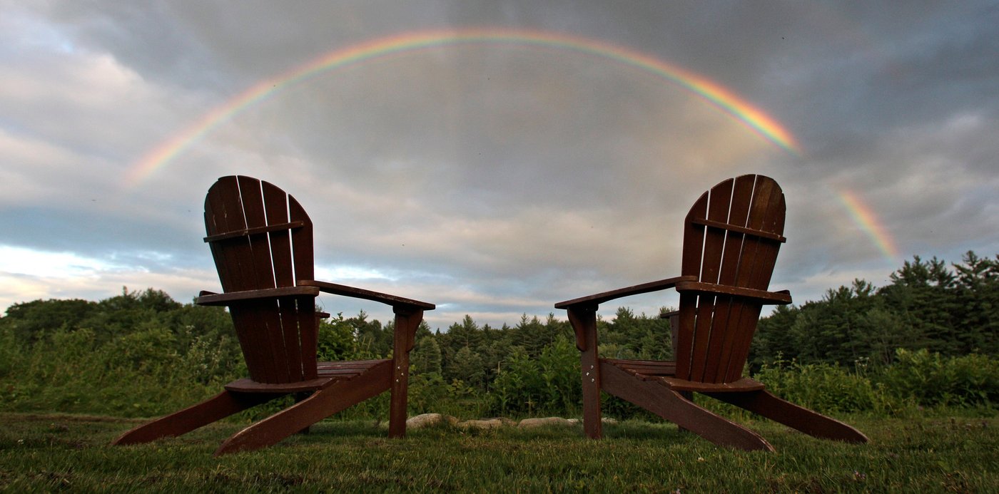 Creating a simple garden sanctuary for year-round relaxation