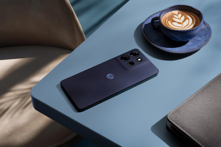 Moto G Power 2026 teardown reveals where repairability falls short