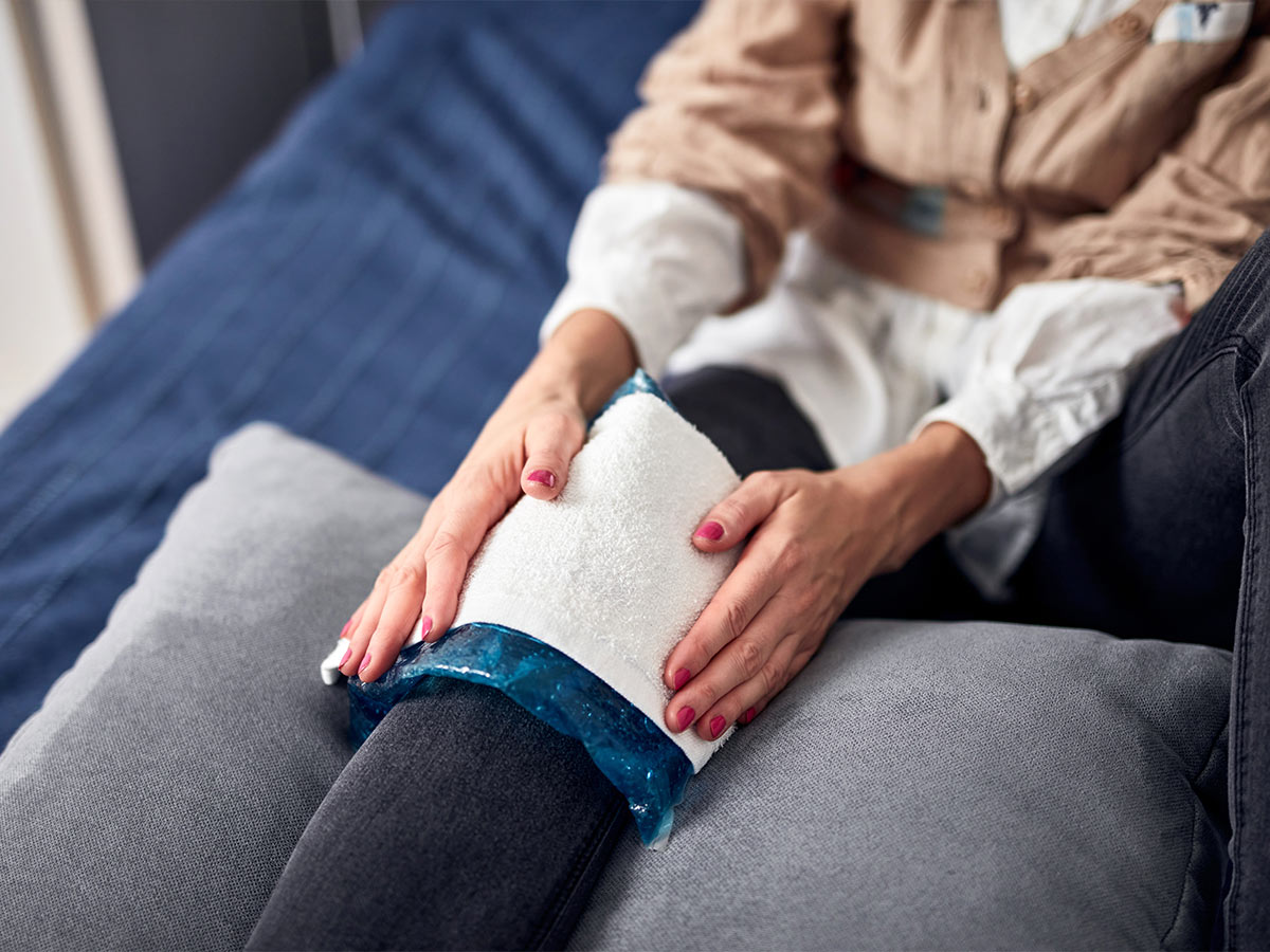 30 knee pain treatments people say are actually making a difference