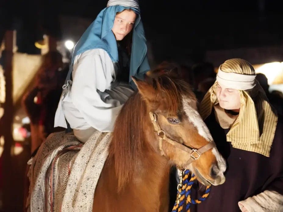 Church Presents Walk-Through Living Nativity Experience In Bucks Co.