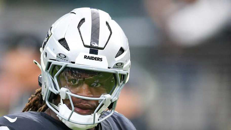 Fantasy Stats vs. Eagles Outline Ashton Jeanty's Dead Playoff Case